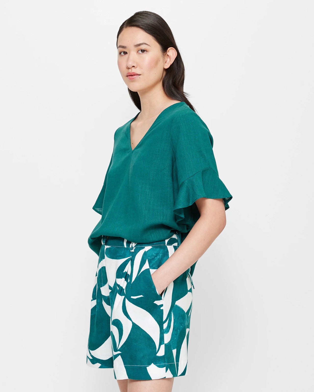 Linen Blend Queenie V-Neck Shell Top - Preview | Target Australia